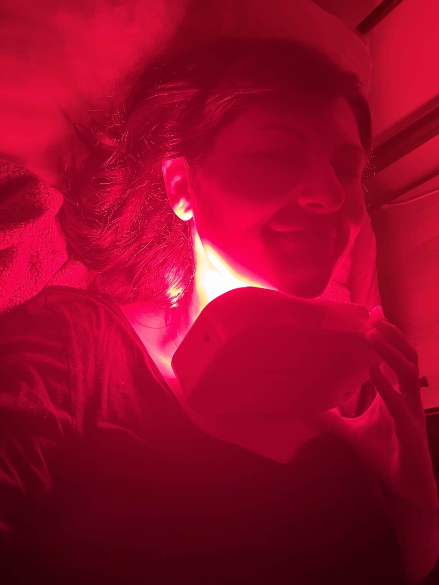 The Benefits of Red Light Therapy + My Review As A Cancer Survivor ...