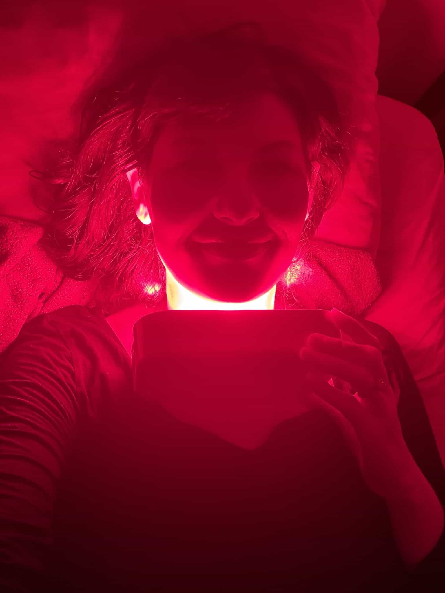 The Benefits of Red Light Therapy + My Review As A Cancer Survivor ...